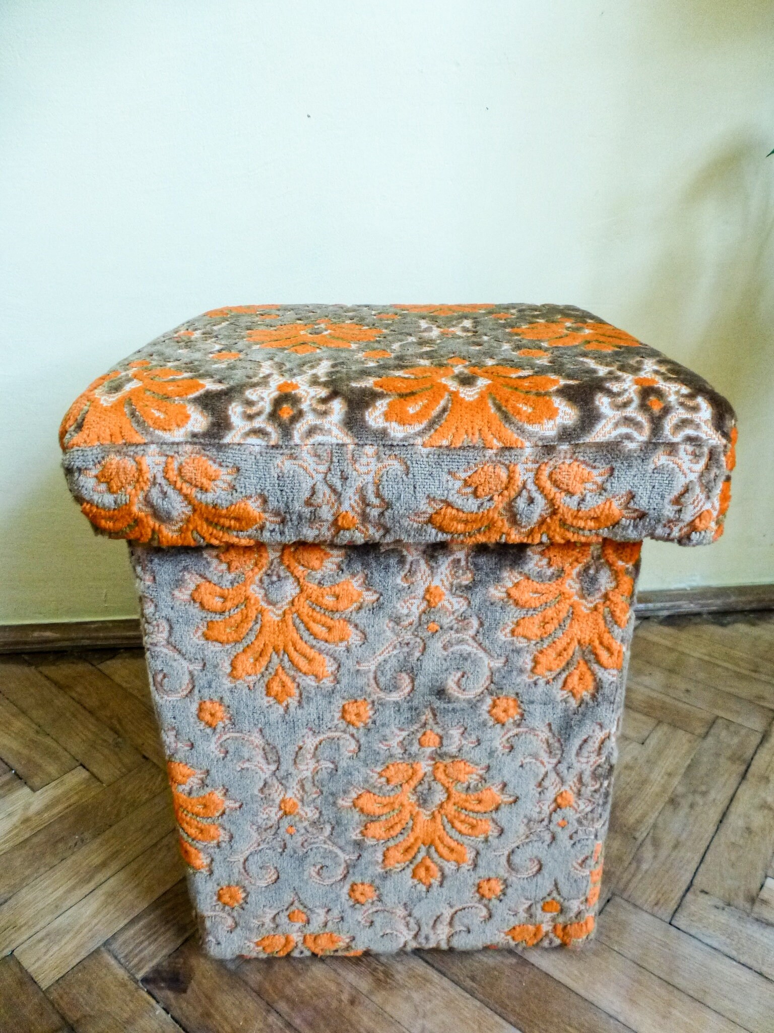 Vintage Ottoman,vintage Furniture ,stool,mid Century Vintage Pouffe ...