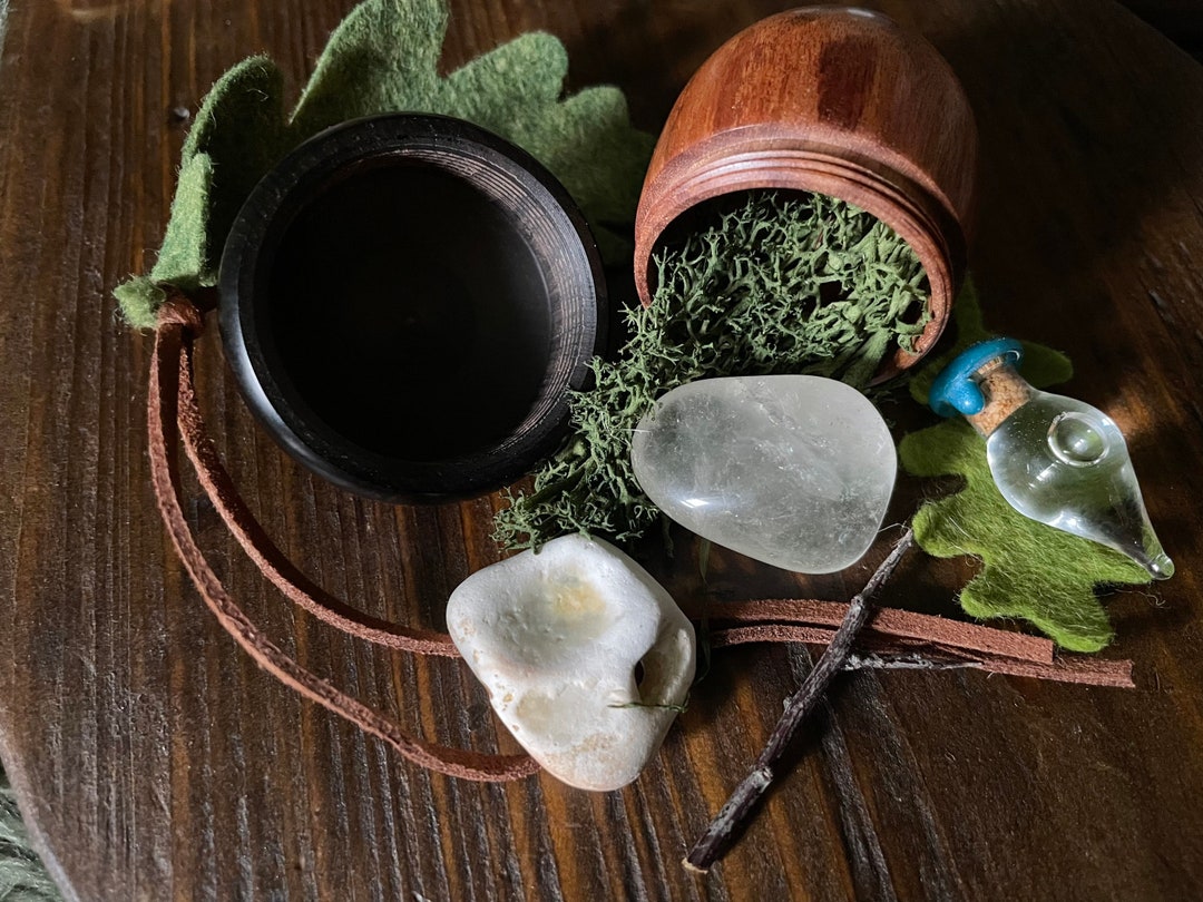 Druidic Witchy Altar Acorn - Etsy