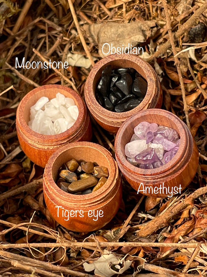 Celtic Knot Pepper Pot Acorn Locket - Etsy