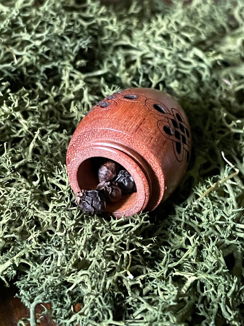 Celtic Knot Pepper Pot Acorn Locket - Etsy