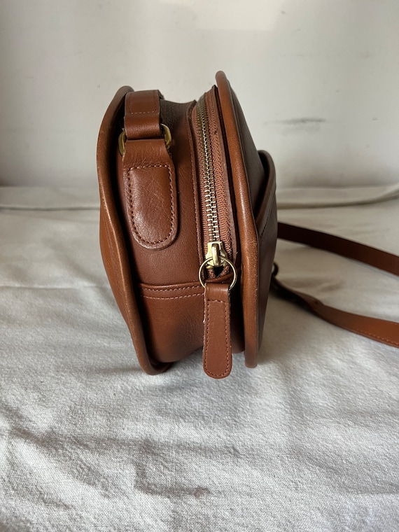 Vintage Coach Brown Leather Shoulder Moon Shape Cross… - Gem