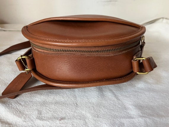 Vintage Coach Brown Leather Shoulder Moon Shape Cross… - Gem