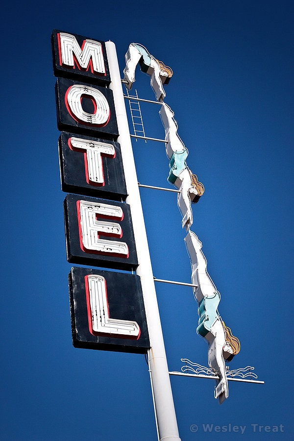 Starlite Motel Diving Lady - Neon Hotel Sign Photograph - Etsy