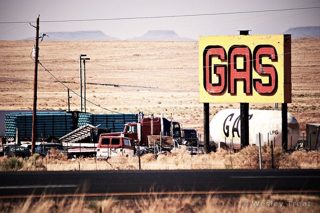 Desert Service Station - Neon Gas Sign Photograph - Etsy