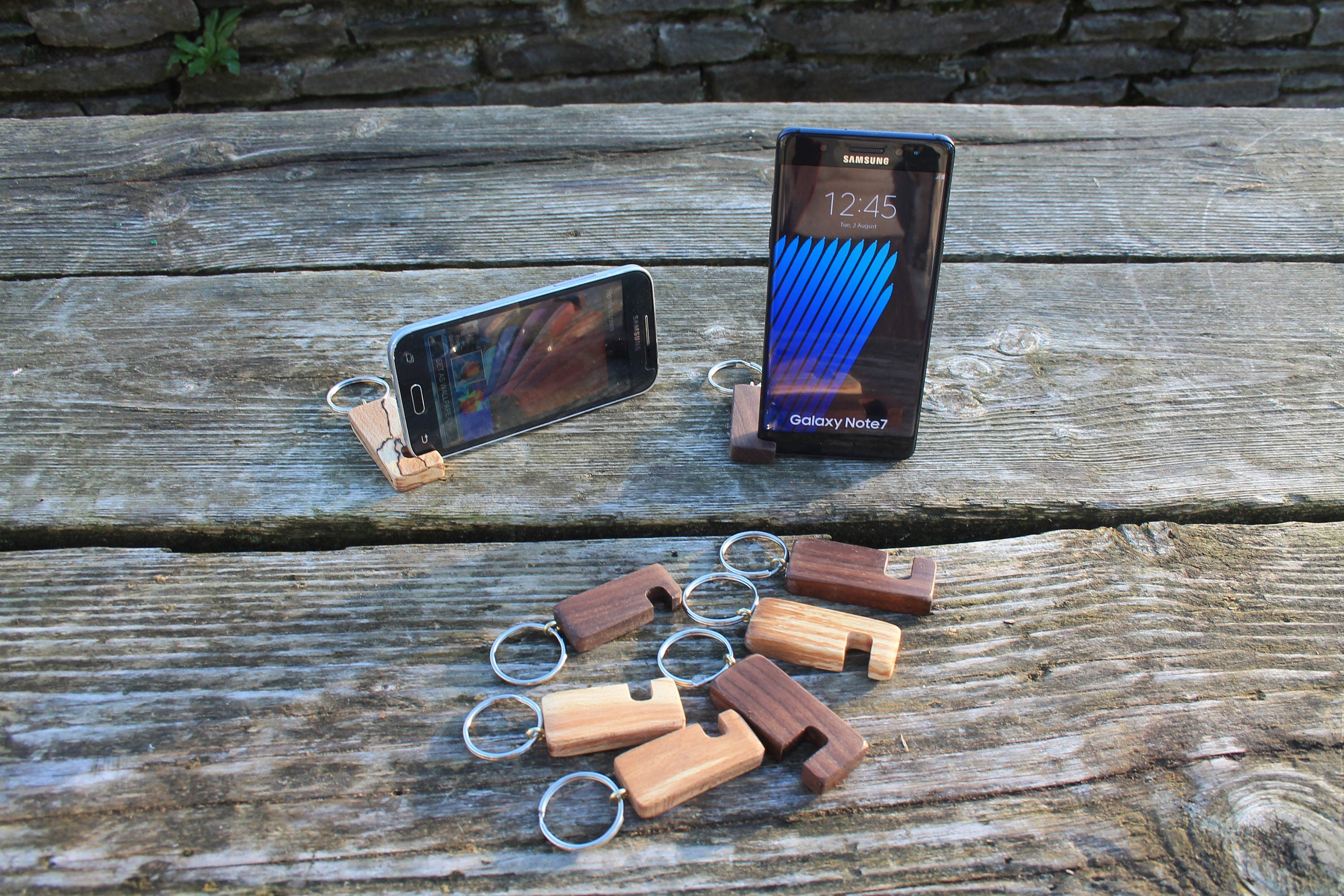 Wooden Keyring Phone Stand and Docking Station Iphone Stand - Etsy UK