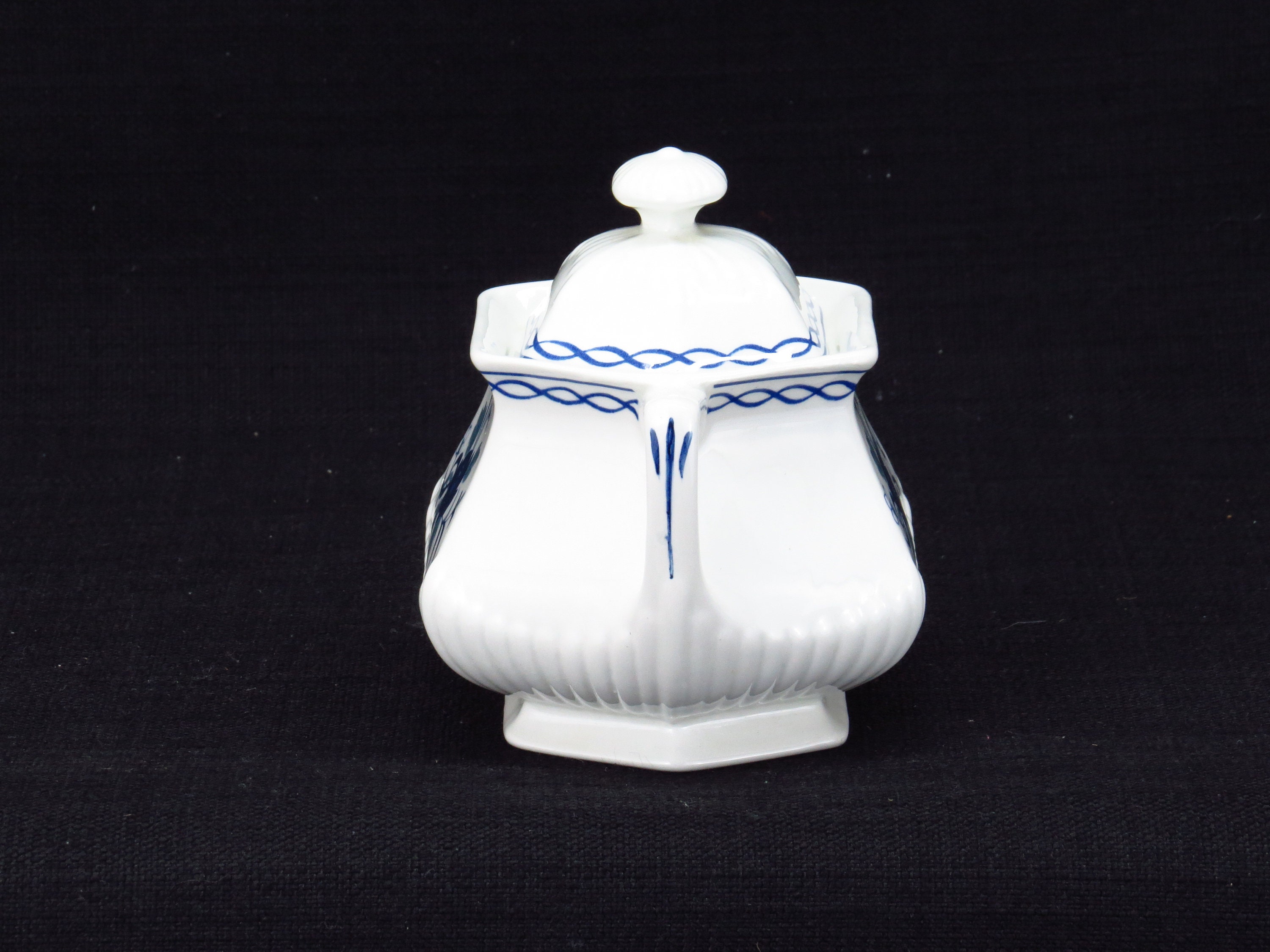 Vintage Adams Real English Ironstone Baltic Pattern Blue & White Floral ...
