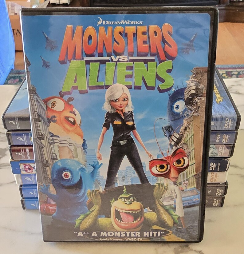 Millennial Core DVD Stack: Dreamworks Animated Movies for Nostalgic ...