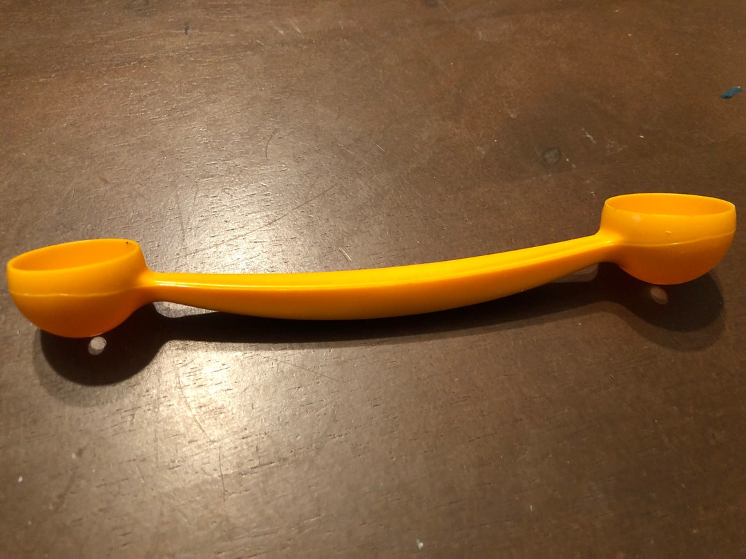 Vintage Gold / Yellow Tupperware Melon Baller & Orange Small Sifter ...