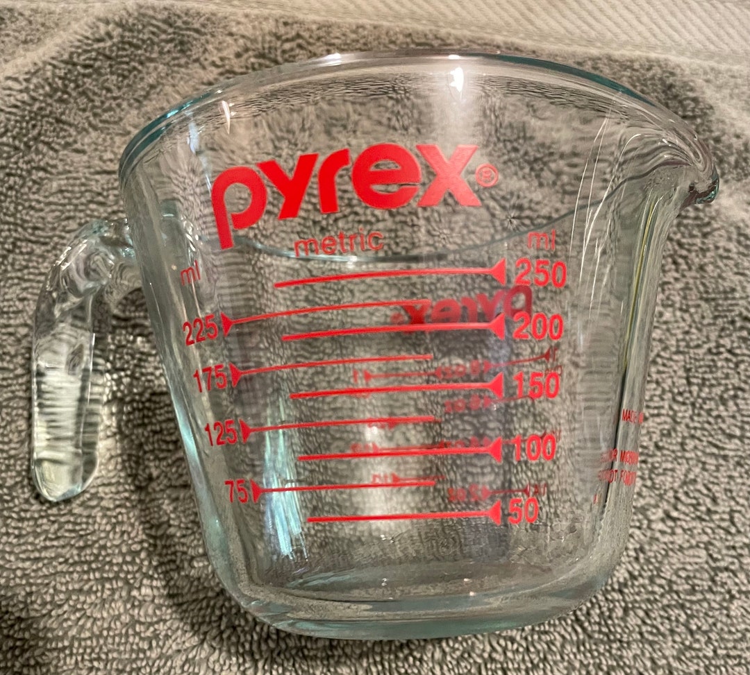 Pyrex Red Letter 8 Oz / 1 Cup Glass Measuring Cup - Etsy