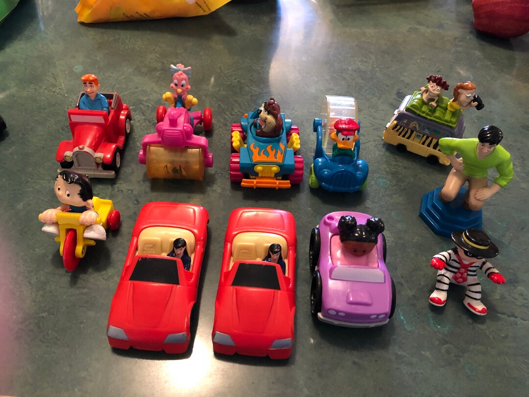 Bundle of Vintage Fast Food Toys and Others - Etsy