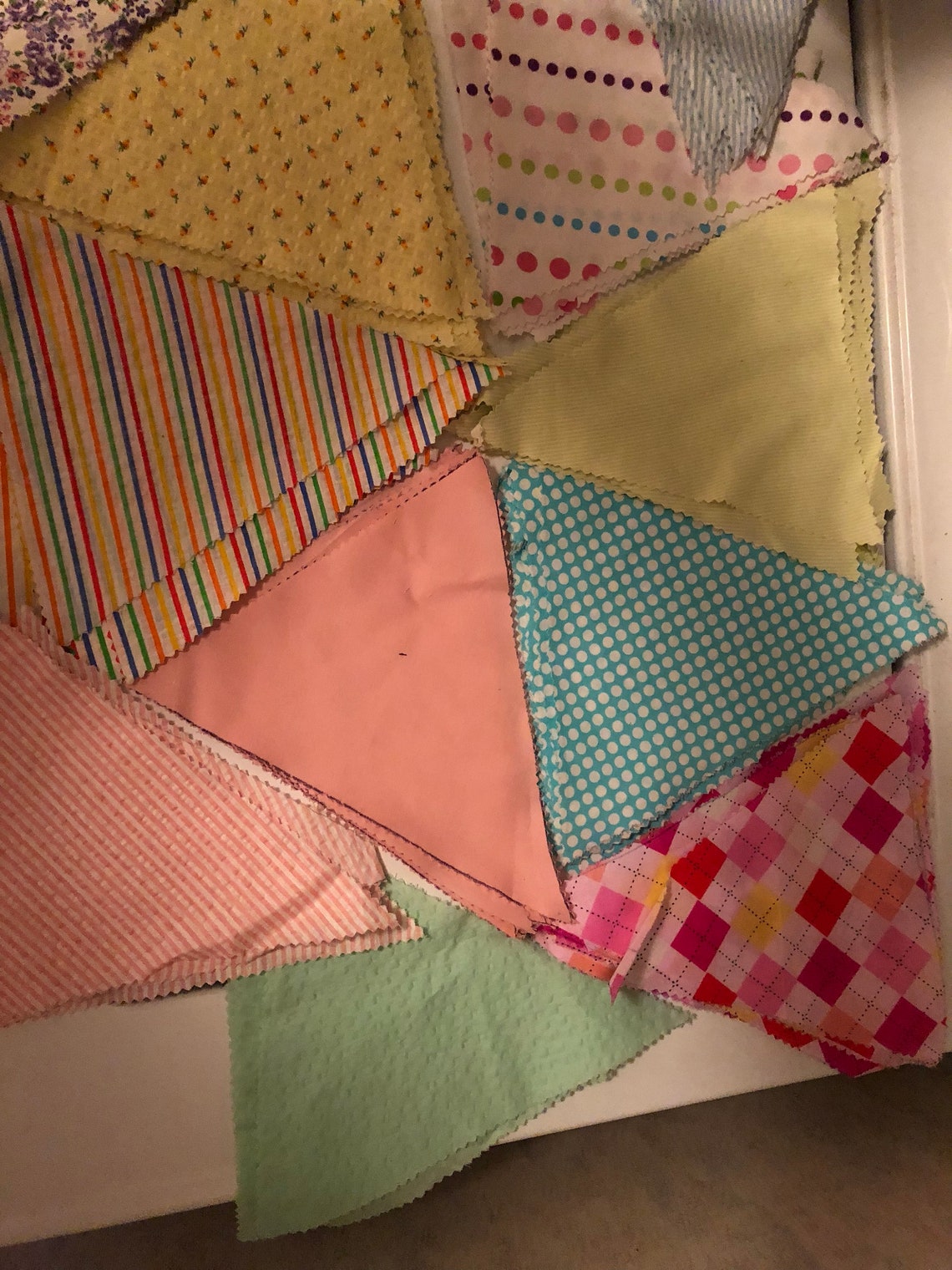 Pre Cut Vintage Fabric Triangles 7 X 8 - Etsy