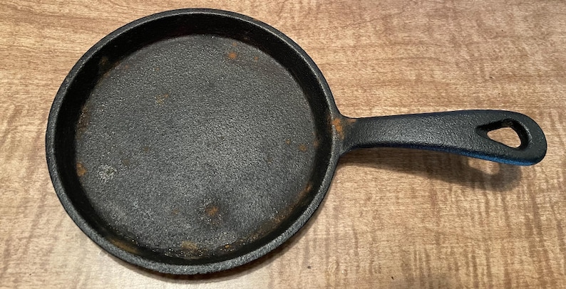 Small Cast Iron Skillet - Etsy