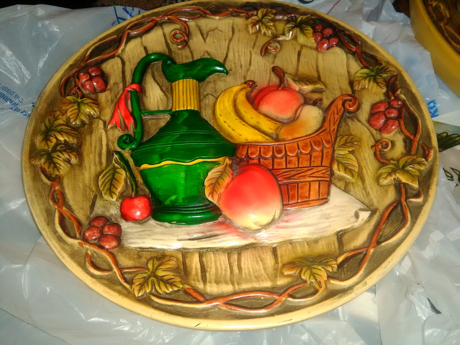 Set of 2 Vintage Chalkware Wall Plaques - Etsy