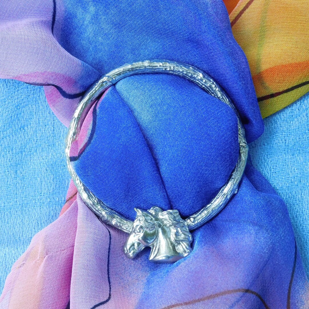 Oak Twig Horse Scarf Ring, Saddle Scarf Slide, Equestrian Gift ...