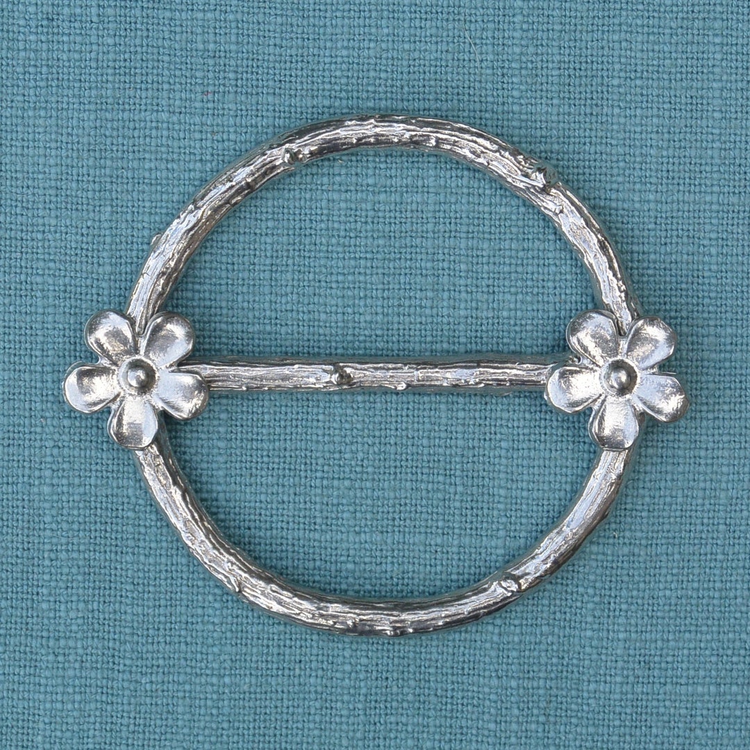Daisy Flower Scarf Ring, Pewter Scarf Slide With Flowers, Handmade, in ...
