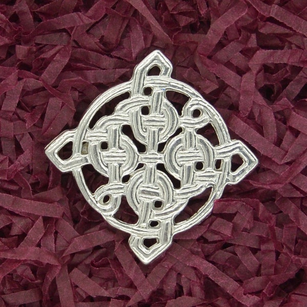 Celtic Knot Brooch - Etsy