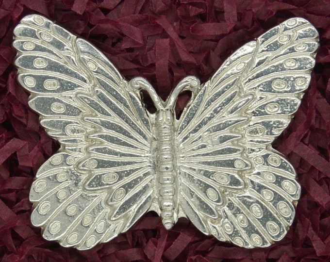 MASJ Silver Scenes Vintage Flowers Brooch - Silver Plated Pewter ...