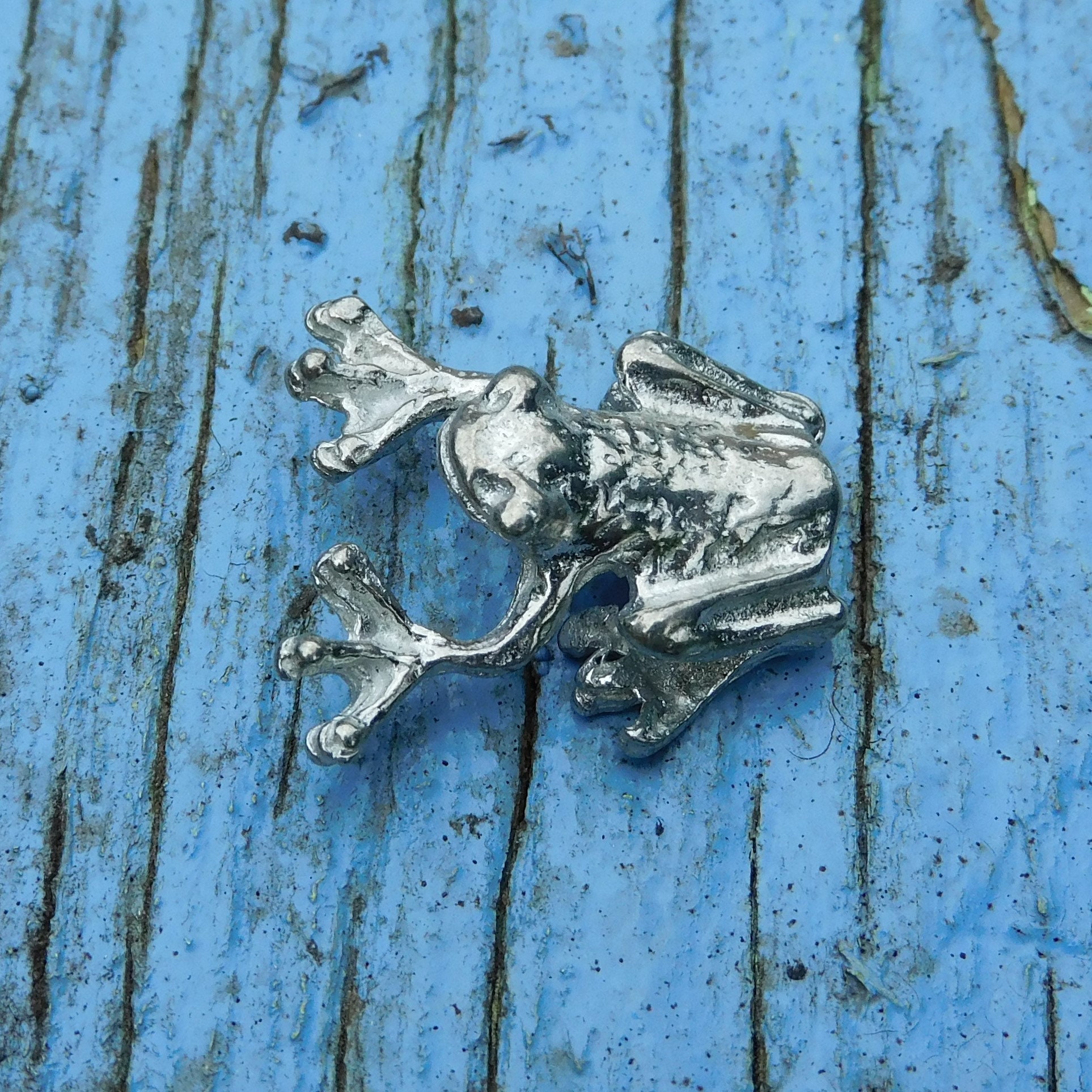 Miniature Frog Frog Figurine Hand Cast in Fine Pewter by - Etsy Canada