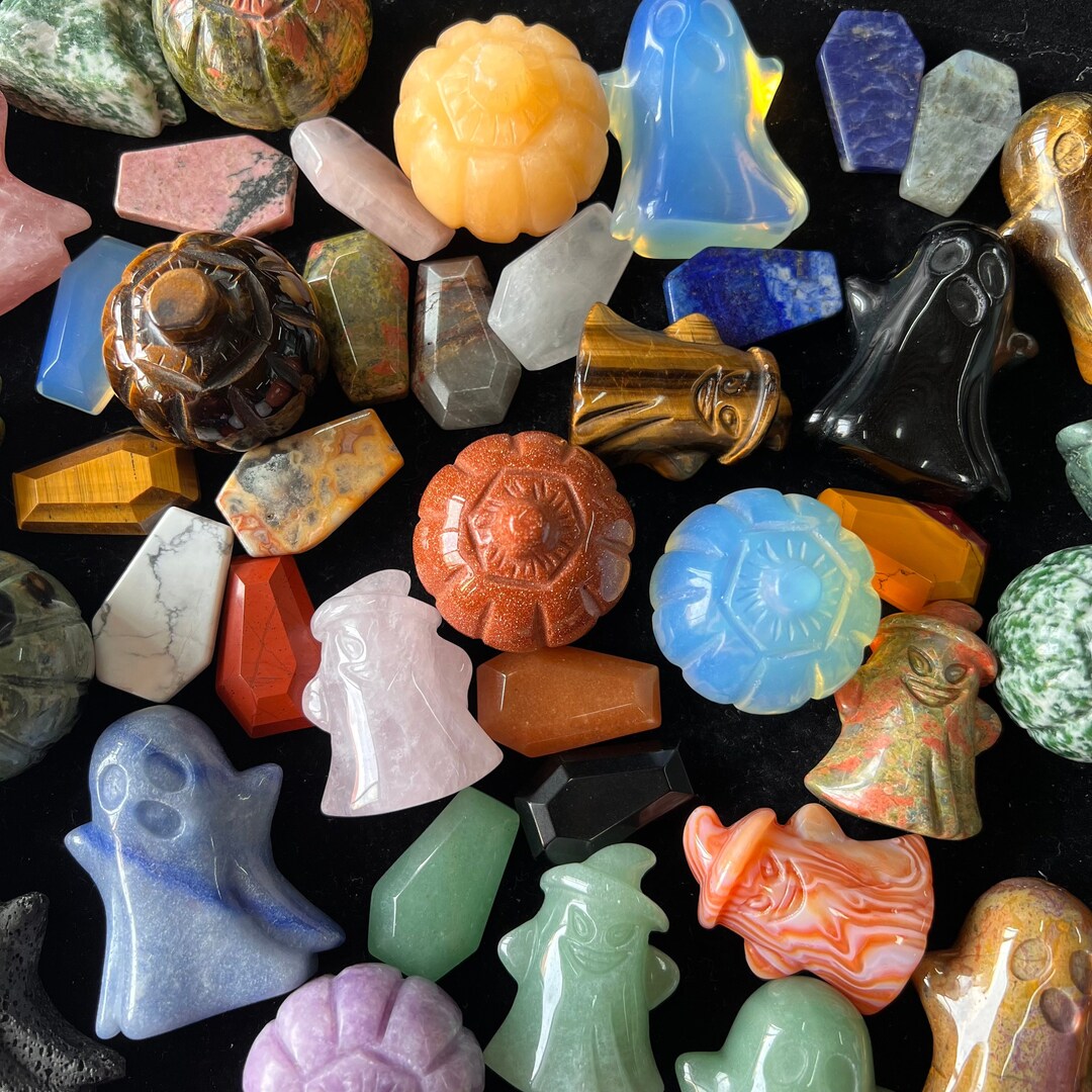 Halloween Crystal Set, Mystery Crystal, Ghost Carving, Pumpkin Statue ...