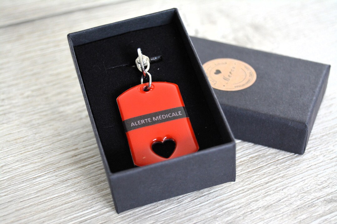 Personalized Keychain for Medical Emergency Alert Allergy Diabetic ...