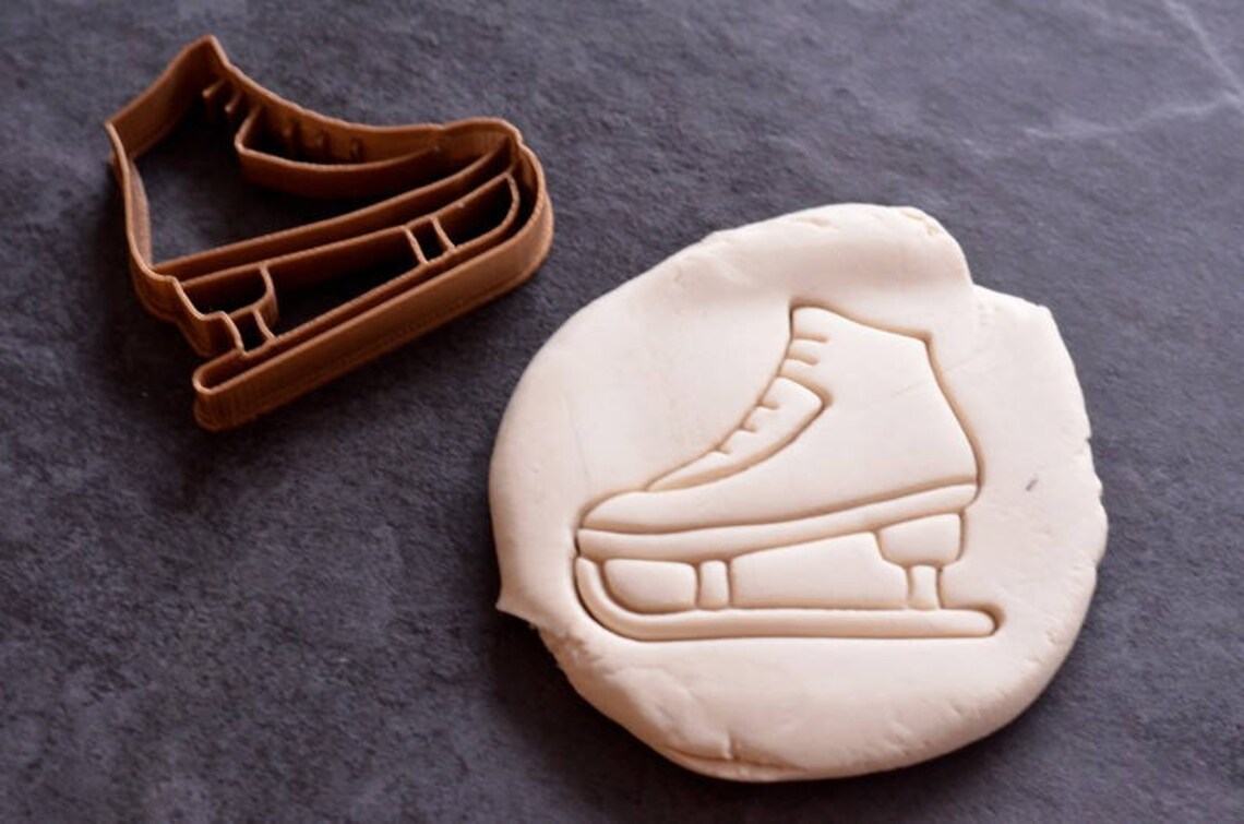 Ice Skating Cookie Cutter - Hockey Cookie Cutter - Cookies for Hockey ...