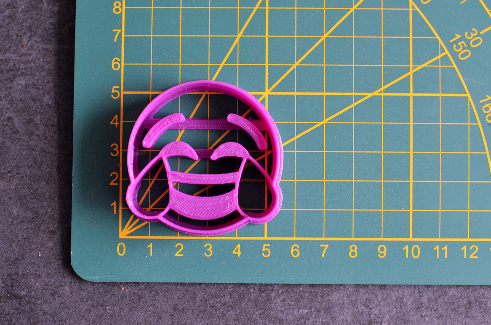 LOL Emoji Cookie Cutter Emoji Cookie Cutter Friend Cookie | Etsy