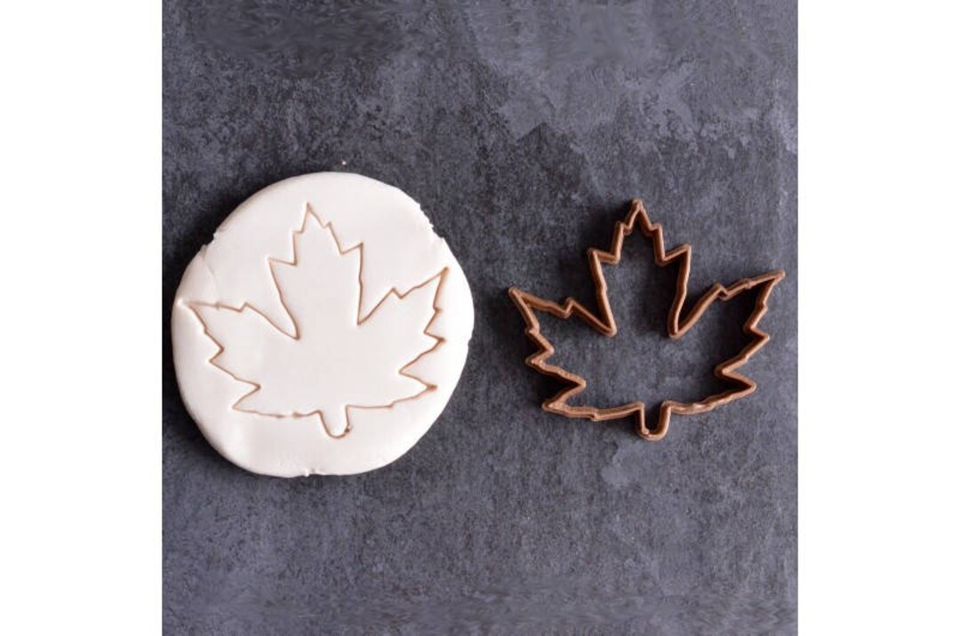 Maple Leaf Cookie Cutter - Maple Cookie Cutter - Cookie Cutter - Canada ...