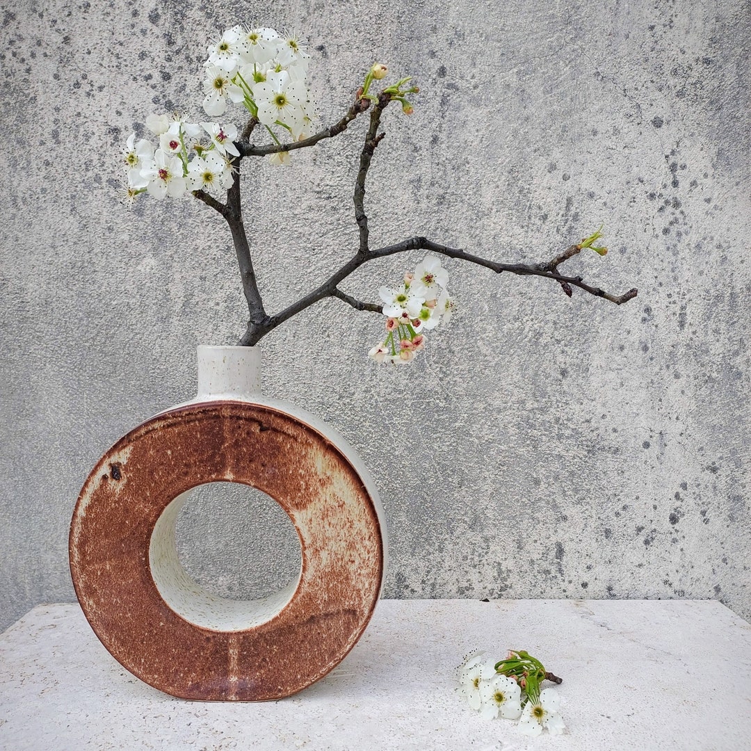 Elegant Ceramic Toroidal Vase - Etsy