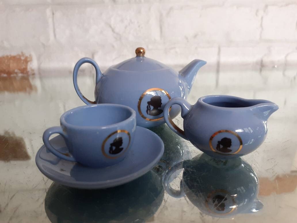 Rare Vintage Wedgwood 3 Pieces Miniature Tea Set Christmas - Etsy
