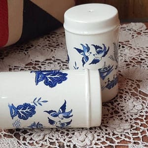 Vintage "royal Worcester Spode Ringtons Tea" Salt & Pepper Pots ...