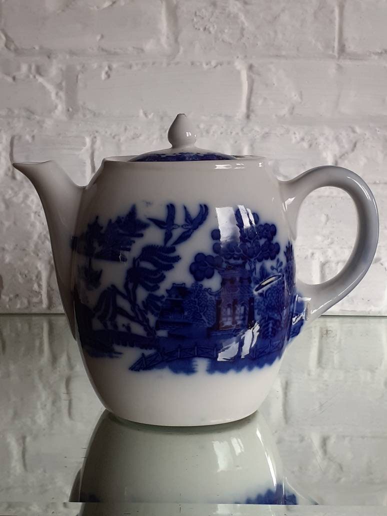 Royal Doulton Antique Blue Willow Pattern 7 Teapot - Etsy UK