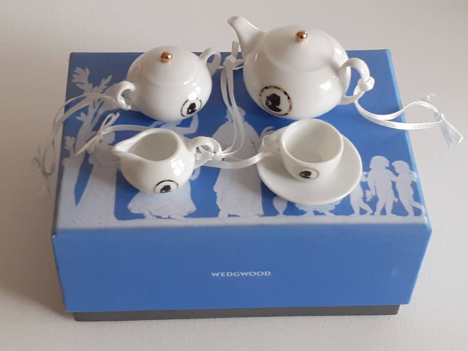 Wedgwood White Miniature Tea Set Cameo Christmas Tree Hanging - Etsy UK