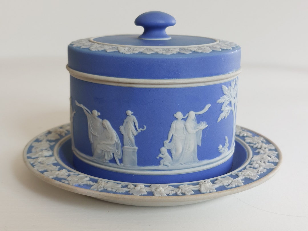 RARE Wedgwood Jasperware Lidded Small Trinket Bowl- Butter- Cheese Dish ...