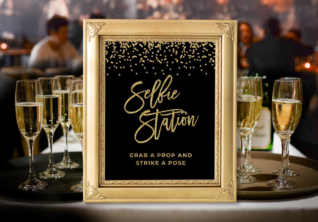 Selfie Station Sign Printable Selfie Station Sign Black and Gold Grab a ...