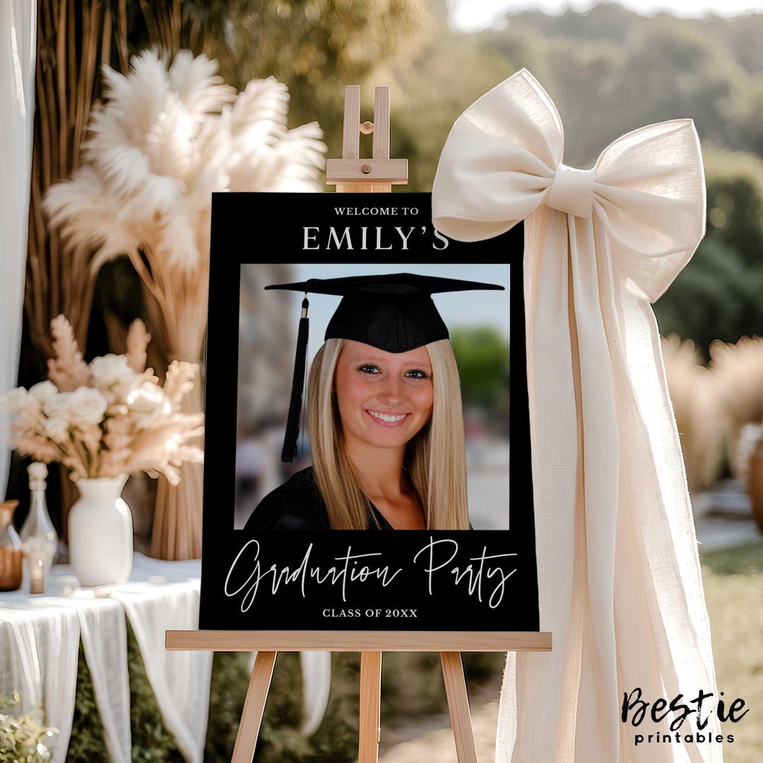 Black Graduation Welcome Sign With Photo, Grad Party Welcome Board for ...