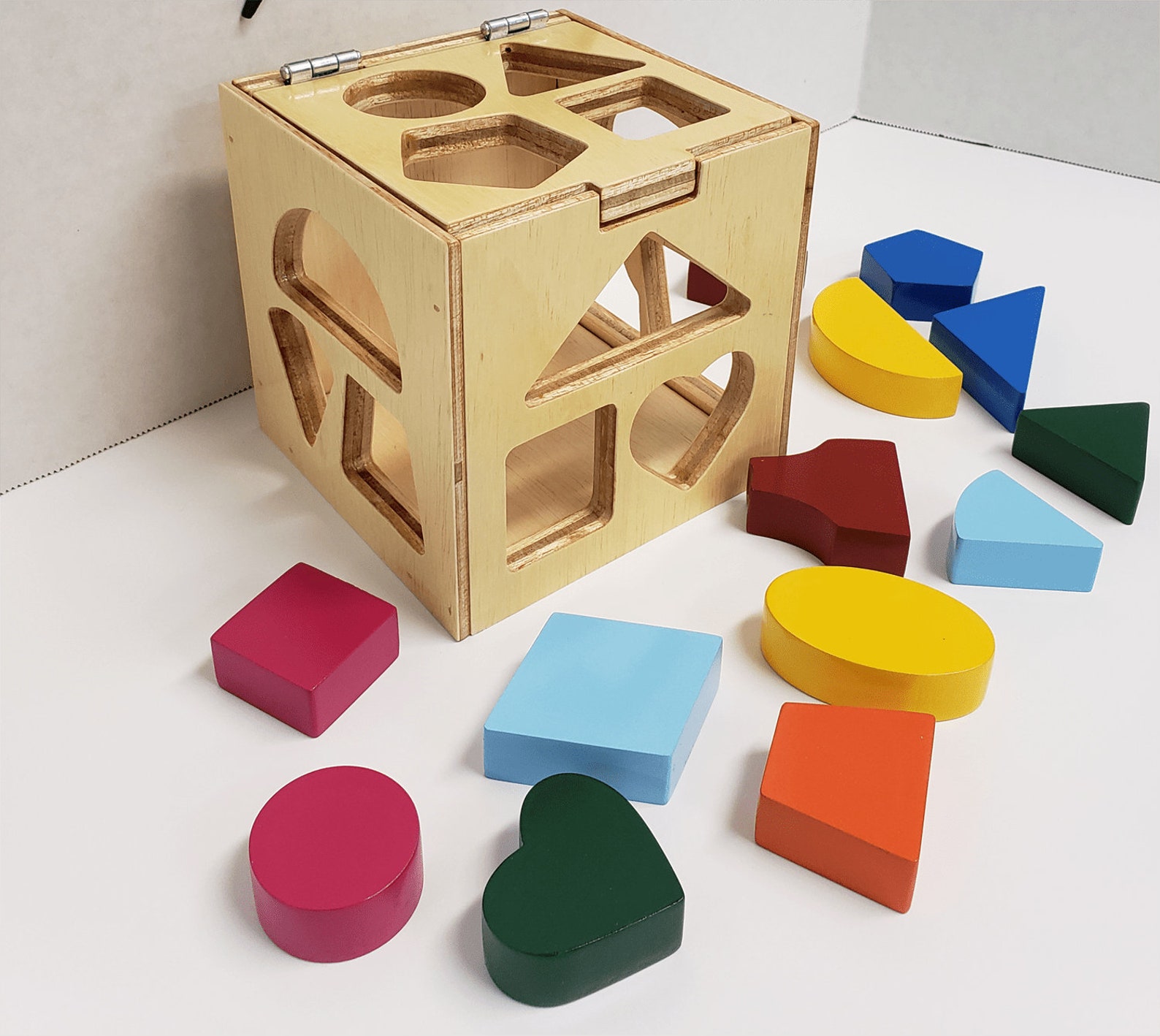 Montessori Wooden Geometric Shapes Sorting Cube 13 Shapes | Etsy