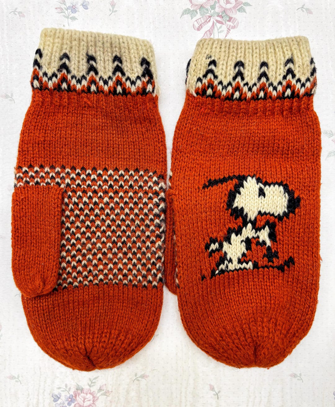 Vintage Snoopy Knit Mittens, Peanuts Cartoon Gloves, Small Size - Etsy
