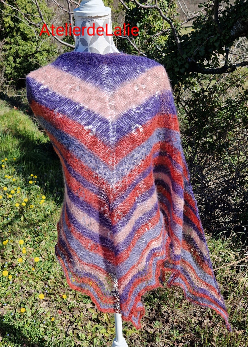 Châle, chèche tricoté main en mohair et acrylique de couleur brique ...
