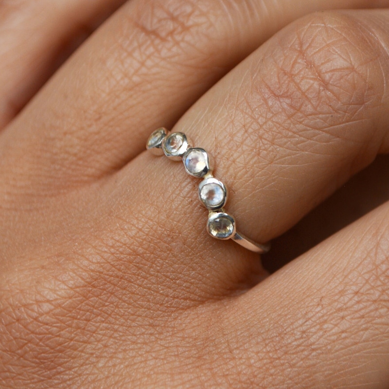 Curved Bubble Band Ring - Etsy UK