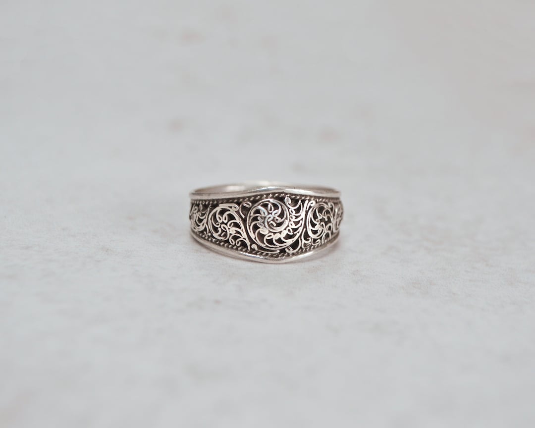 Intricate Filigree Tapered Band Ring • 925 Sterling Silver • Nepalese ...