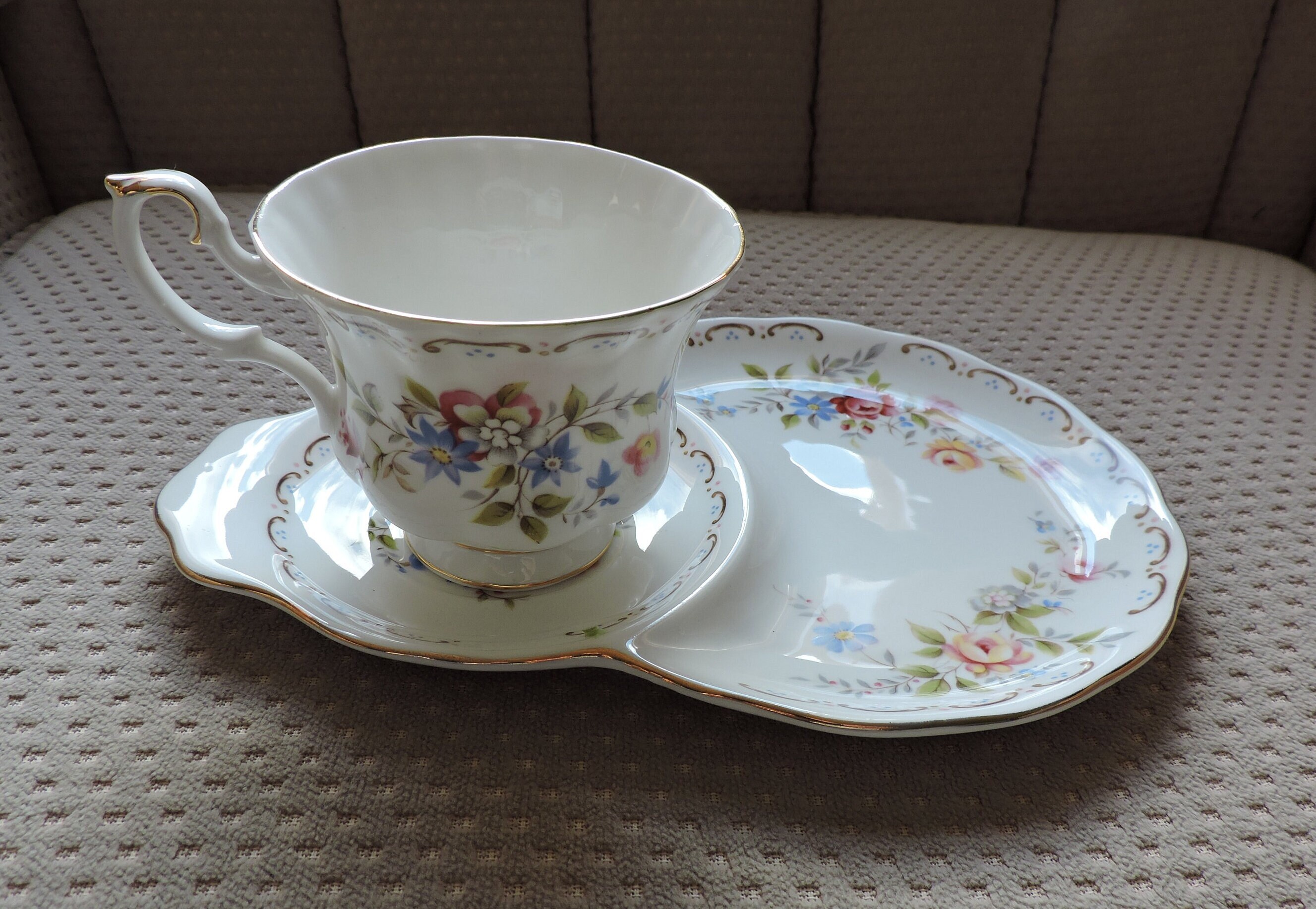 Royal Albert Jubilee Rose Dessert Plate & Teacup Set Tea Cup - Etsy