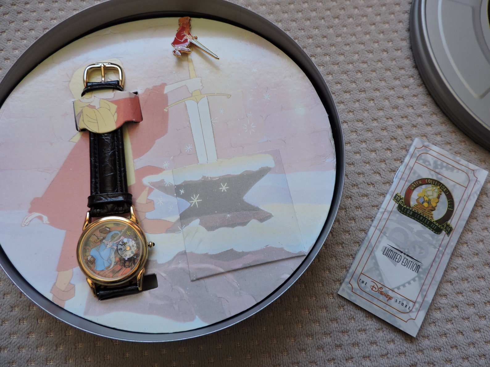 Disney Wrist Watch the Sword in the Stone Vintage 1994 - Etsy Canada