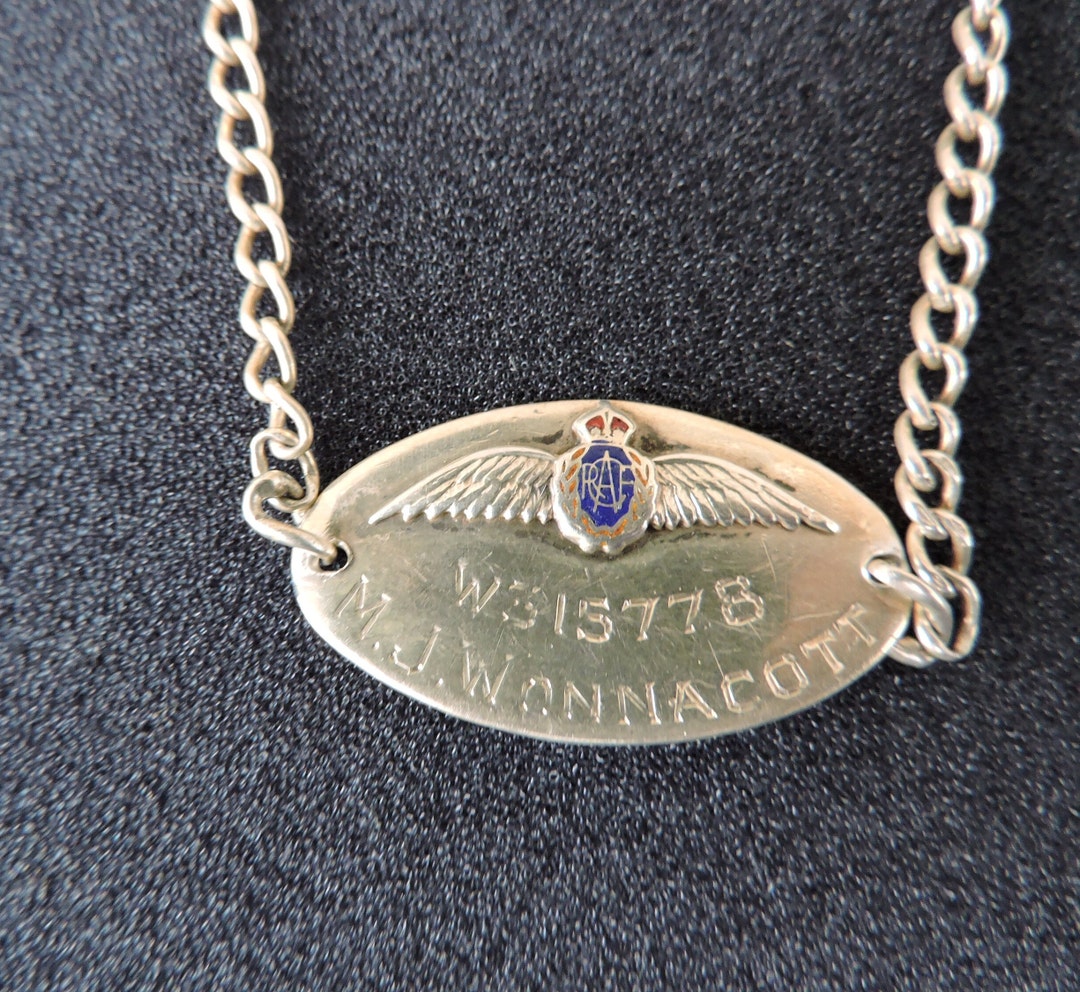 RCAF Sweet Heart Birks Canadiana Royal Canadian Air Force Bracelet ...