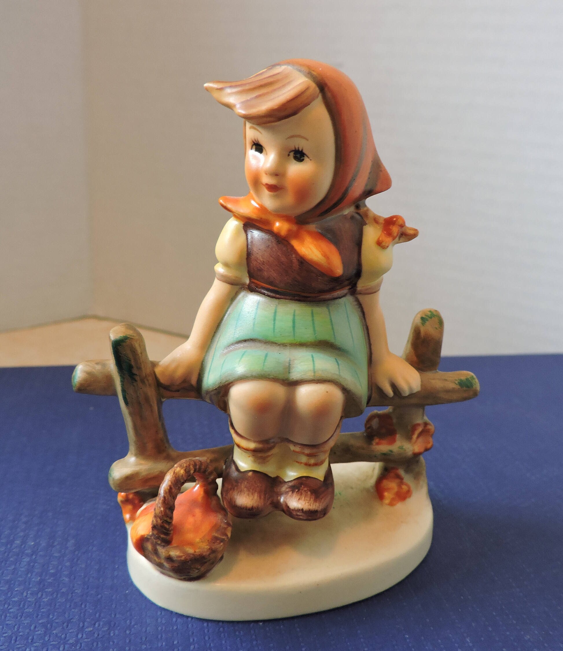 Goebel Girl Sitting on Fence W/ Basket 112/1 TMK 4 Figure Goebel W ...
