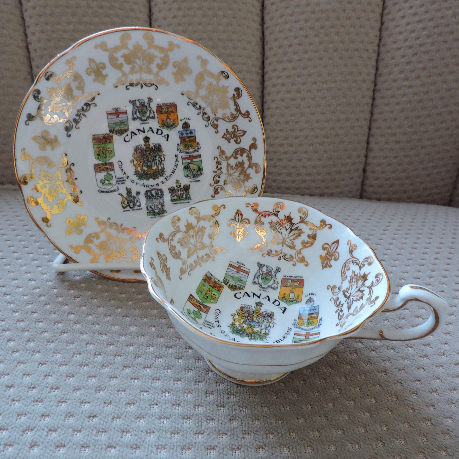 Paragon Canada Coats of Arms and Emblems Cup & Saucer Made in - Etsy Canada