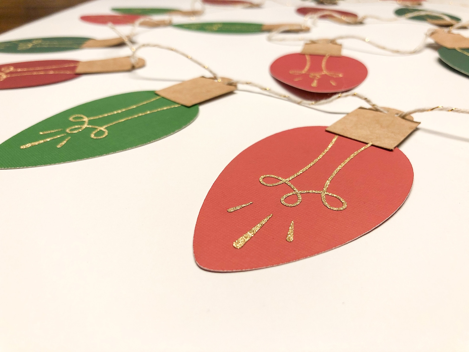 Paper Christmas Lights Garland / Vintage Style Party Decor / - Etsy