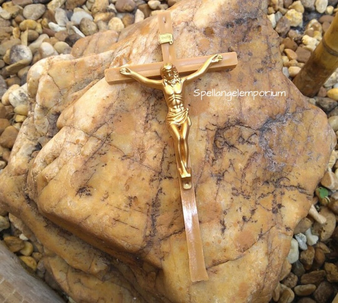 Plastic Crucifix for Religious Spiritual Altar ~ Crucifijo Plastico ...