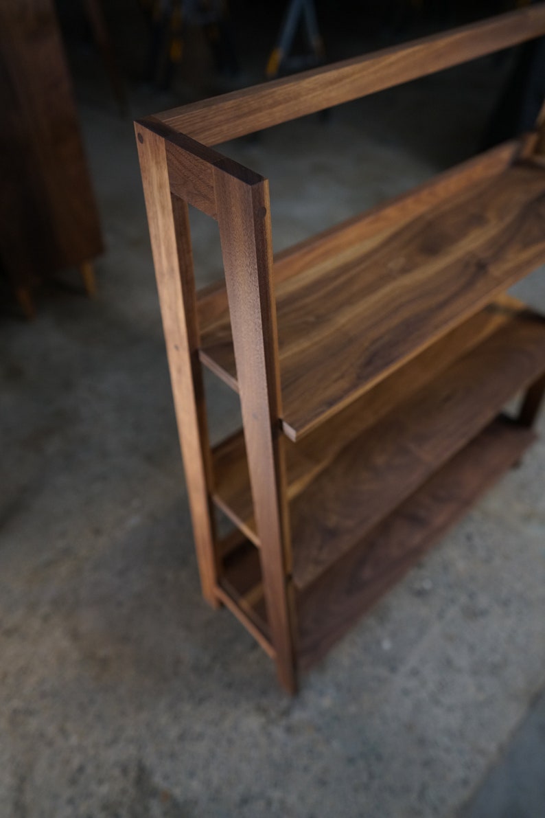 Komiss Modern Slant Bookcase 3 Shelves Slanted Bookshelf - Etsy