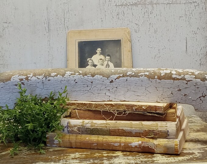 1 Chippy Peely White Wood Piece, Architectural Salvage Piece, Vintage ...