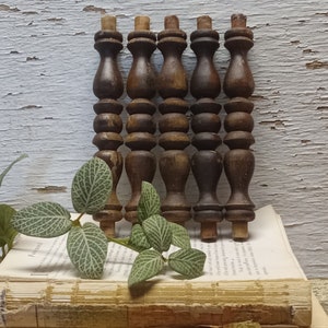 A Lot of 5 Salvage Wooden Spindles, Primitive Farmhouse Rustic Decor ...